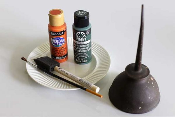 Repurposed Oil Can: Pumpkin Photo Holder - House of Hawthornes