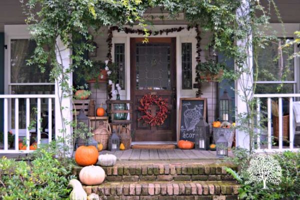 Cute Fall Decorations For Outside - House of Hawthornes