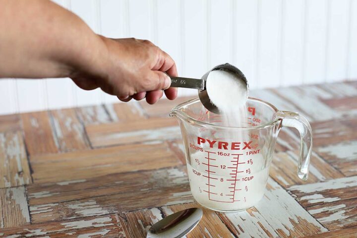 Best Homemade Hummingbird Nectar - A Step By Step Guide