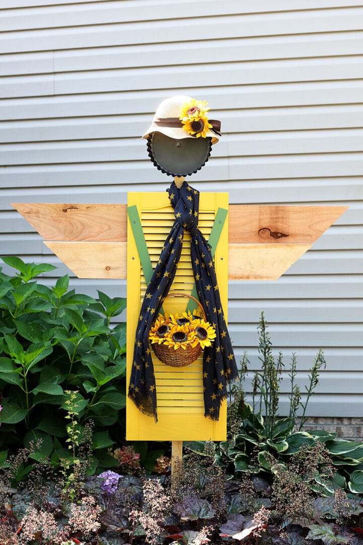 DIY Scarecrow Ideas For Fall - House of Hawthornes