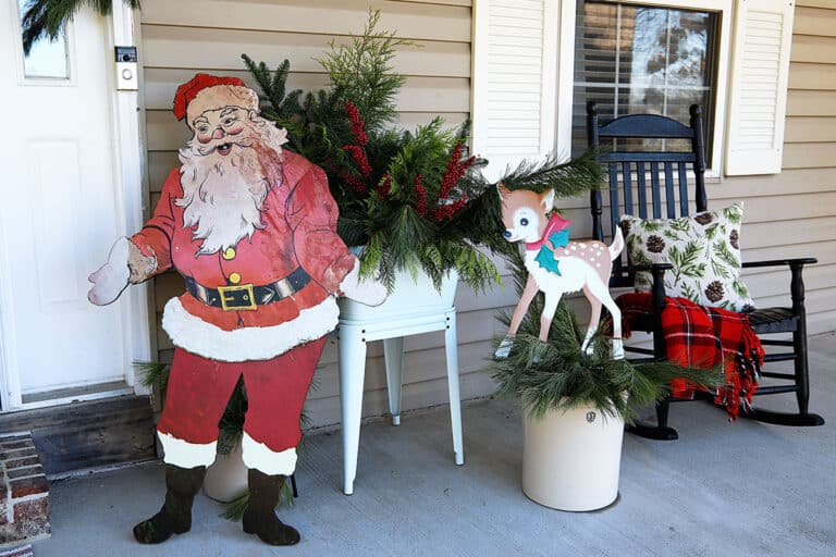 Festive & Fun Christmas Front Porch Ideas - House of Hawthornes